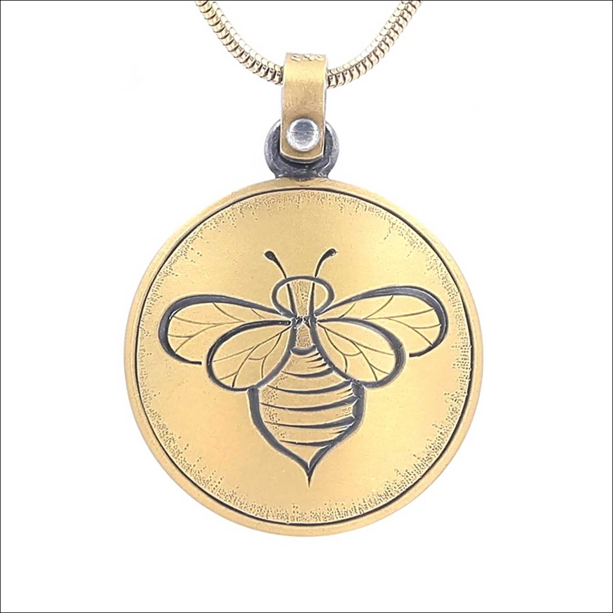 Eno Collection Bee and Flower Reversible Hand Engraved Pendant 22KY/St